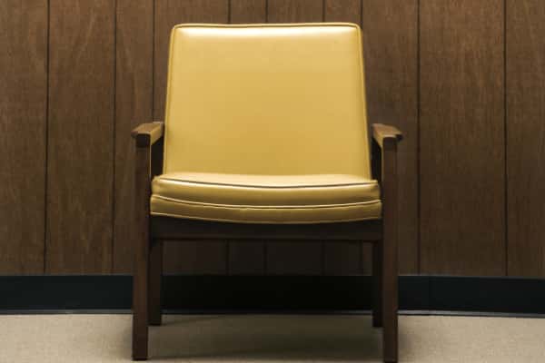 Pros and Cons of Different Chair Materials | Latest Chairs